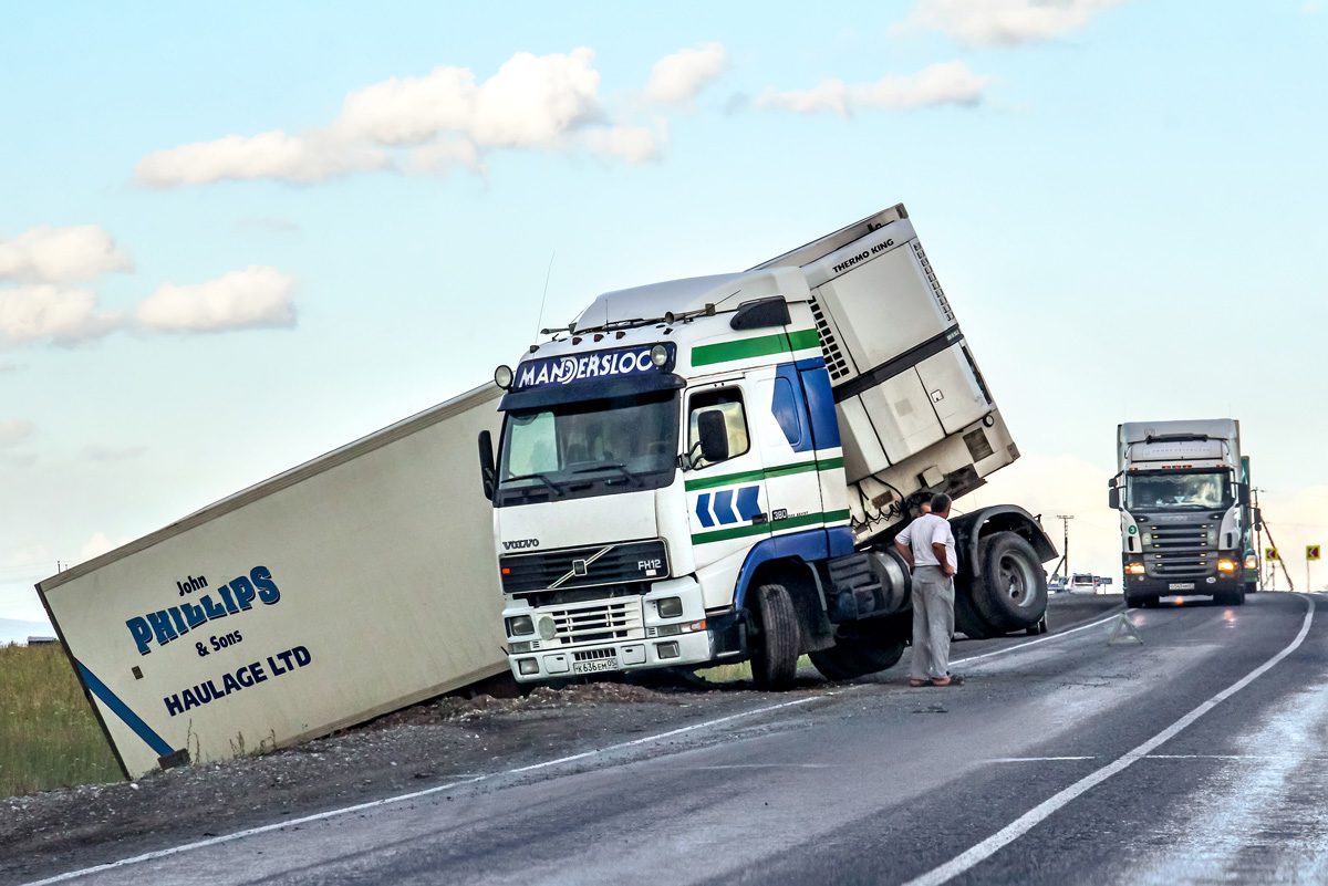 How to Navigate a Truck Accident with Package Delivery Service